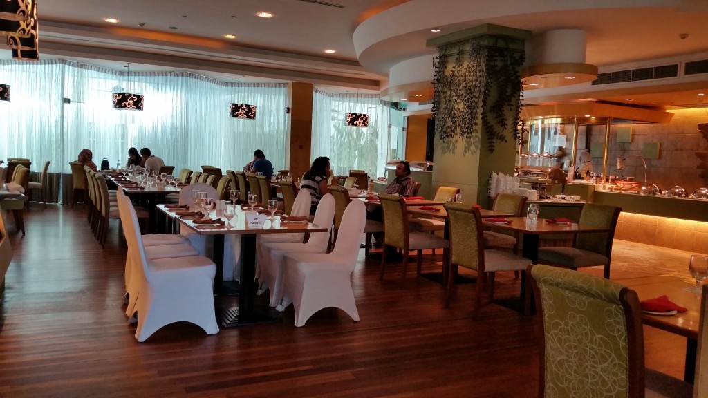 Radisson Hotel Brunei Darussalam restaurant - The Travel Sisters